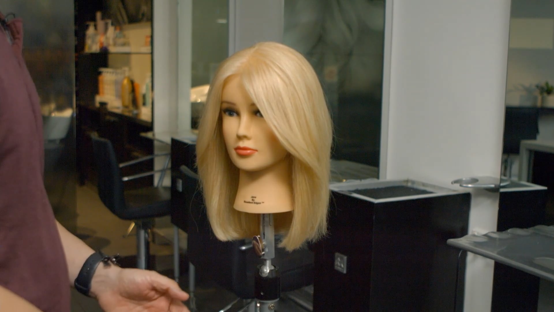 Farrah Cut | Online Hair Cutting Tutorials & Professional Hair ...